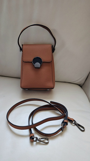 Kamel crossbody kožna torba, izvrsna