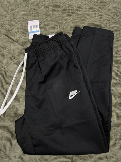 NIKE Club Woven Tapered-Leg Pant vel. M NOVO