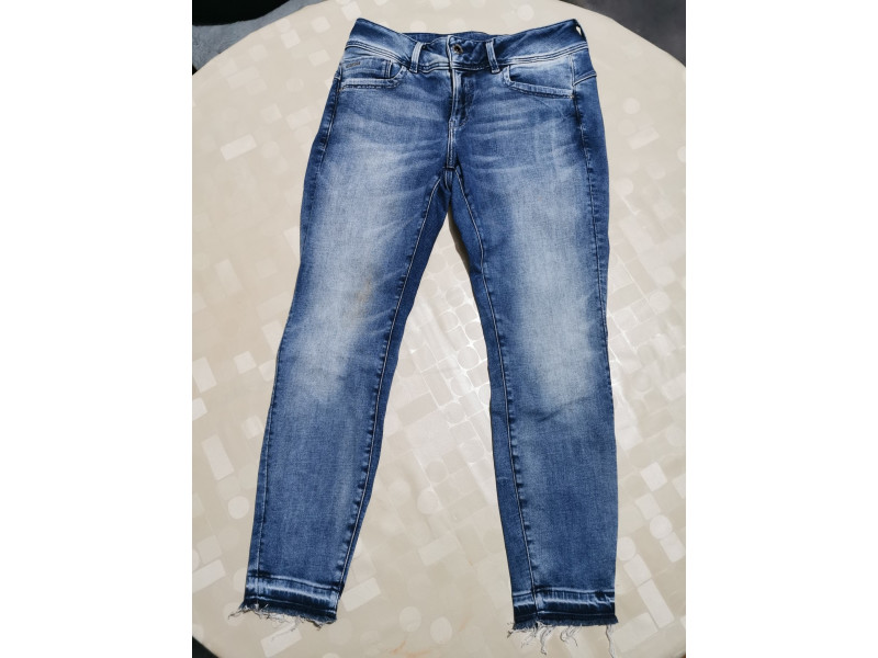 21. G-STAR RAW TEGLJIVE VRHUNSKE FARMERKE vel W31 L30