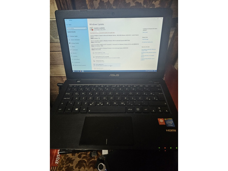 asus x200ca 10 inca