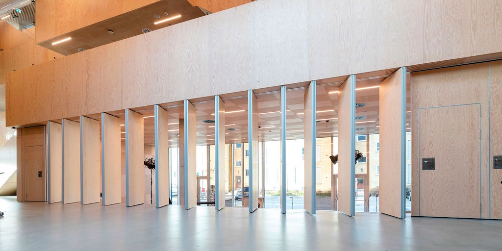 Deko MV – Panel Wall with Discrete Stacking Solutions