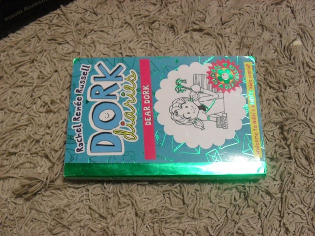DORK DIARIES - Rachel Renee Russell