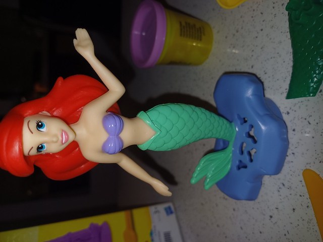 Mala sirena Ariel play doh set