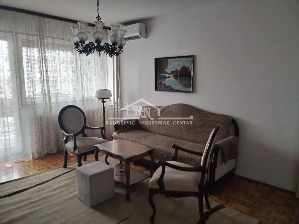 Izdavanje, trosoban stan, 78m², Zemun Sve Podlokacije, Beograd