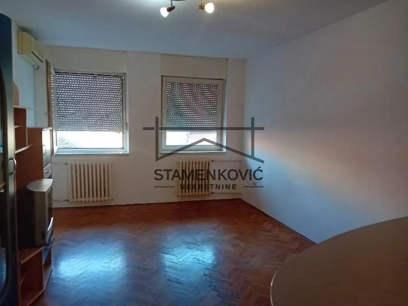 Prodaja, stan, 29m², Centar, Novi Sad