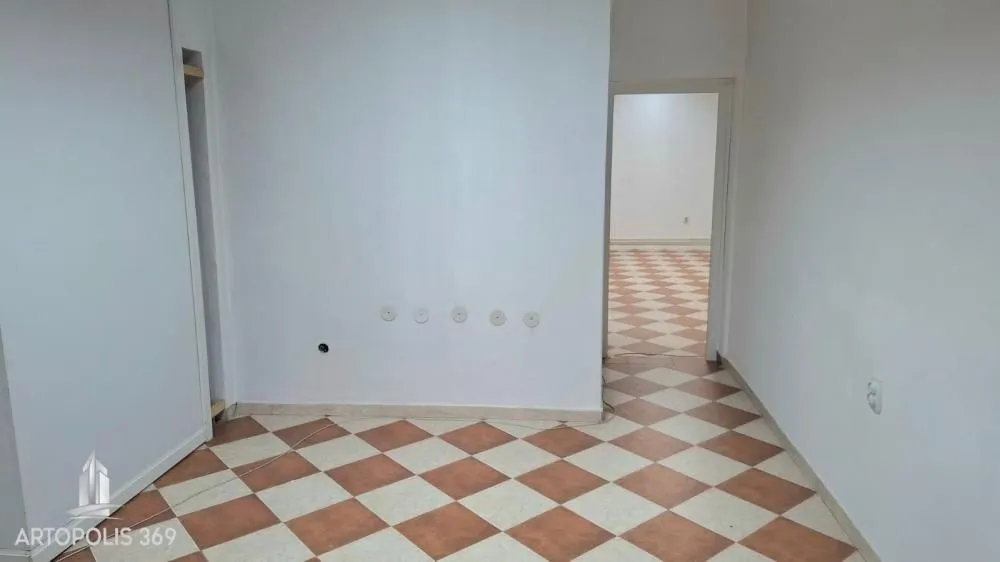 Izdavanje, poslovni prostor, 120m², Zemun Centar, Zemun Sve Podlokacije