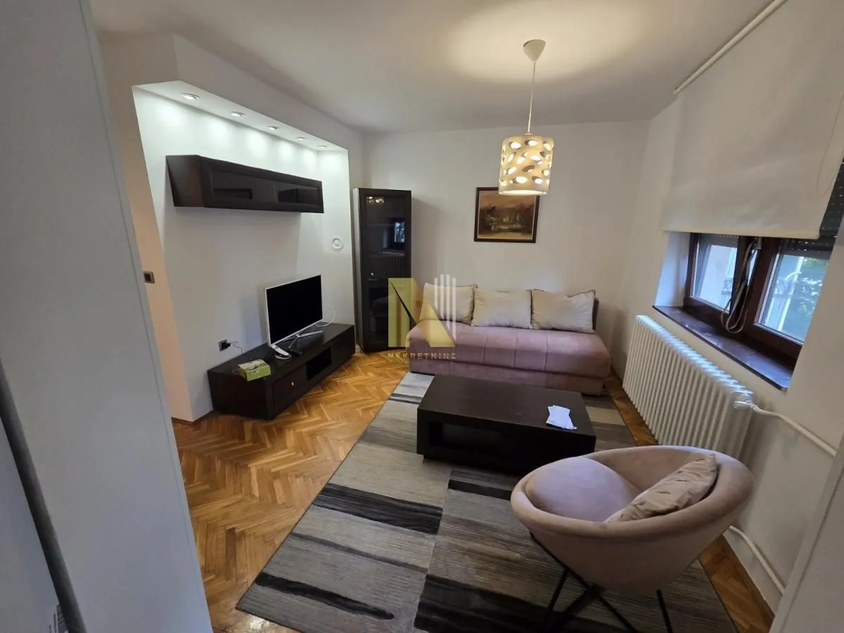 Izdavanje, jednosoban stan, 44m², Grbavica, Novi Sad Sve Podlokacije