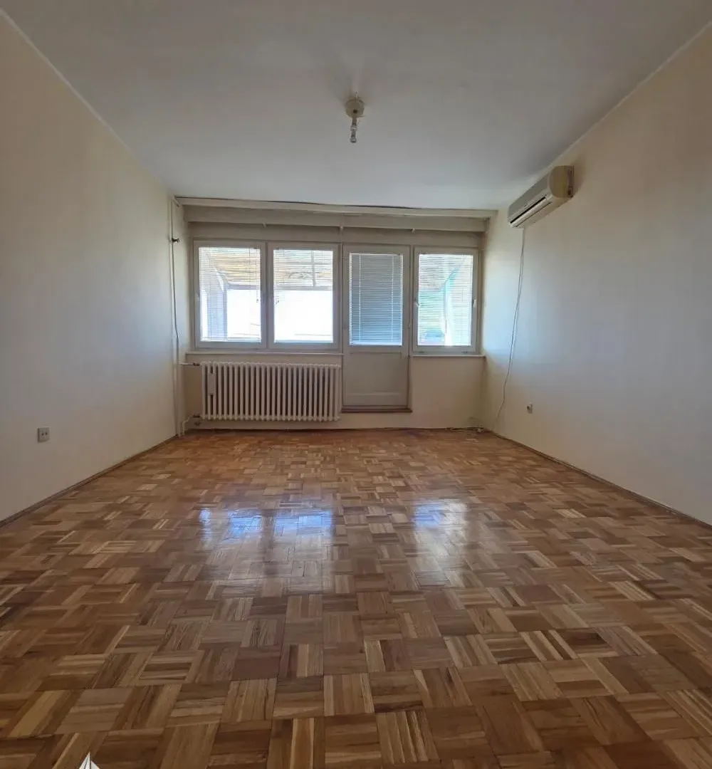 Izdavanje, trosoban stan, 91m², Novi Beograd Sve Podlokacije, Beograd