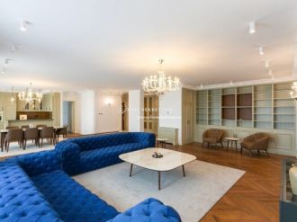 200m² 4.000€
Beograd, Vračar, Hram Svetog Save, Petosoban stan za izdavanje, Cara Nikolaja
