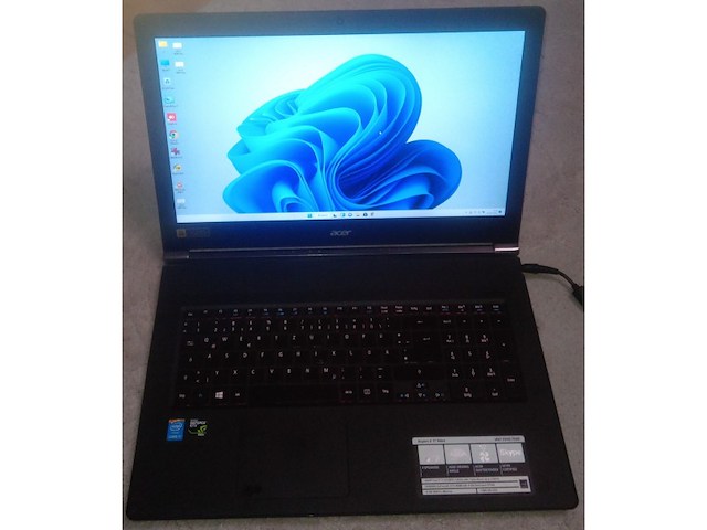 Laptop Acer VN7-791/i7-4720hq/12gb ddr3l/Graf 4gb/bt 3h