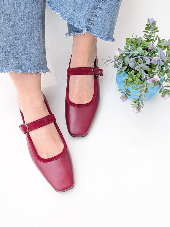 Balerina Burgundy