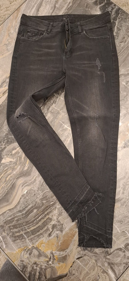 Zara pantalone(tri modela)