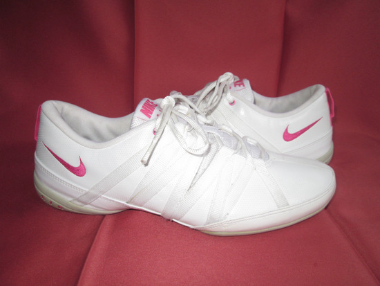 PATIKE "NIKE" 39/25cm