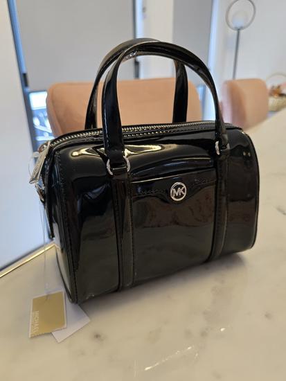 *** MICHAEL KORS SMALL PATENT DUFFEL *** NOVA