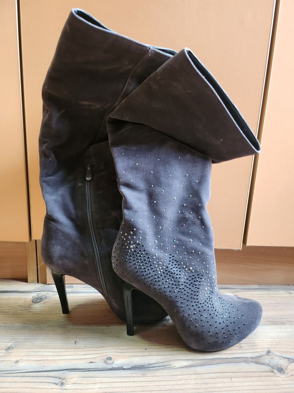 Ženske čizme/ankle boots na visoku štiklu, tamnosive boje. -