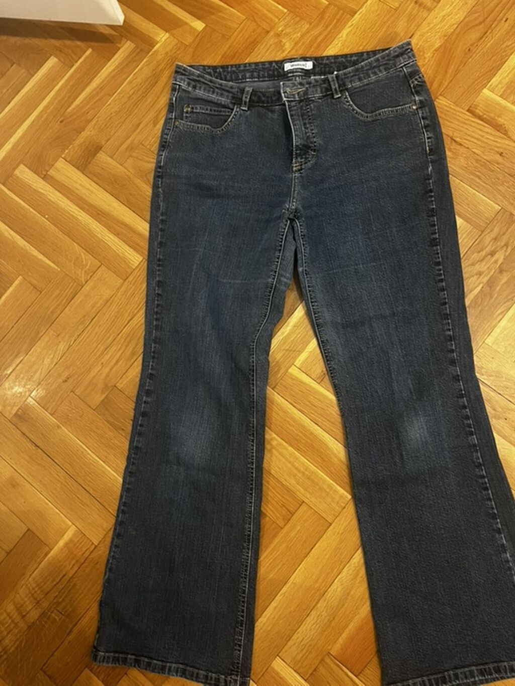 Ženske farmerke Yessica (C&A). Vel.31 - Model: klasičan