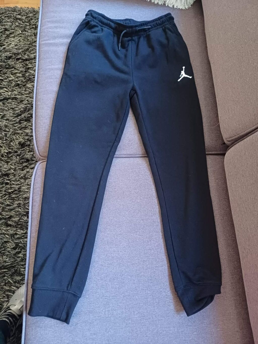 Jordan donji deo trenerke vel L