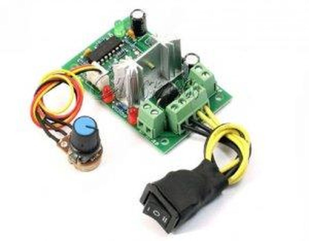Regulator brzine DC motora 10A Opis: - Elektronski PWM regulator za