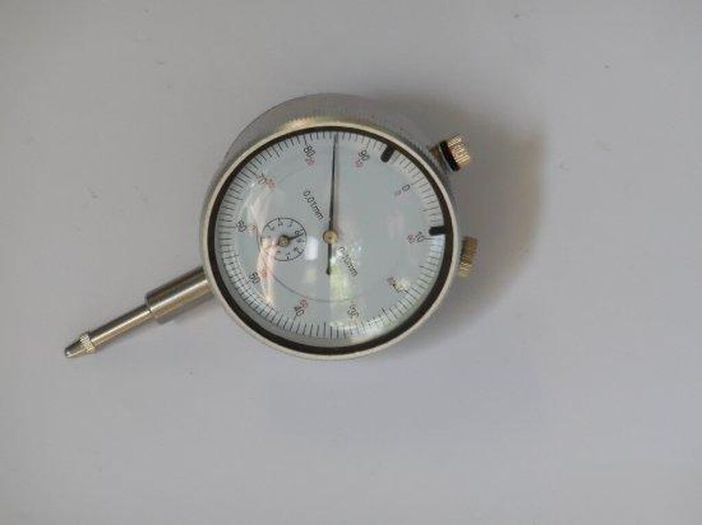 Mehanički komparator (indikator pomeranja) – 0–10 mm -