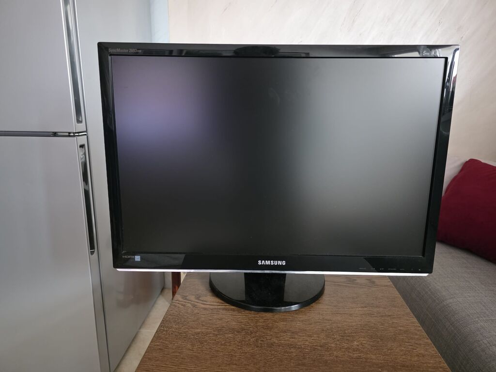 Samsung SyncMaster 2693HM – 26" LCD monitor - Dijagonala: 26 inča