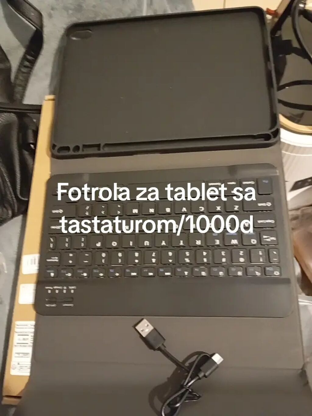 Futrola za tablet sa bežičnom tastaturom - Univerzalna zaštitna