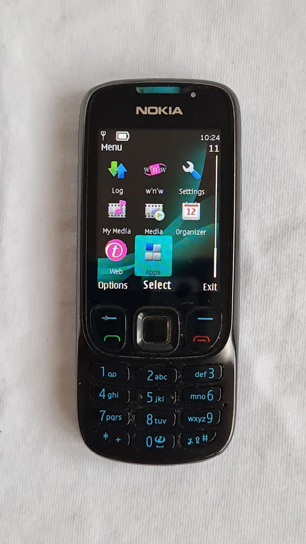 Nokia 6303 classic (RM-443) - Klasični mobilni telefon sa numeričkom
