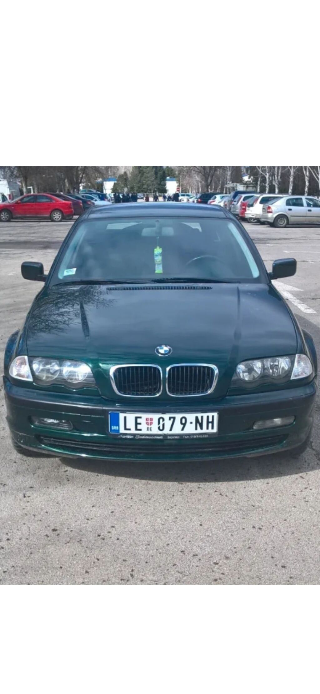BMW 320d Touring (E46) – karavan, tamnozelena boja. Ključne