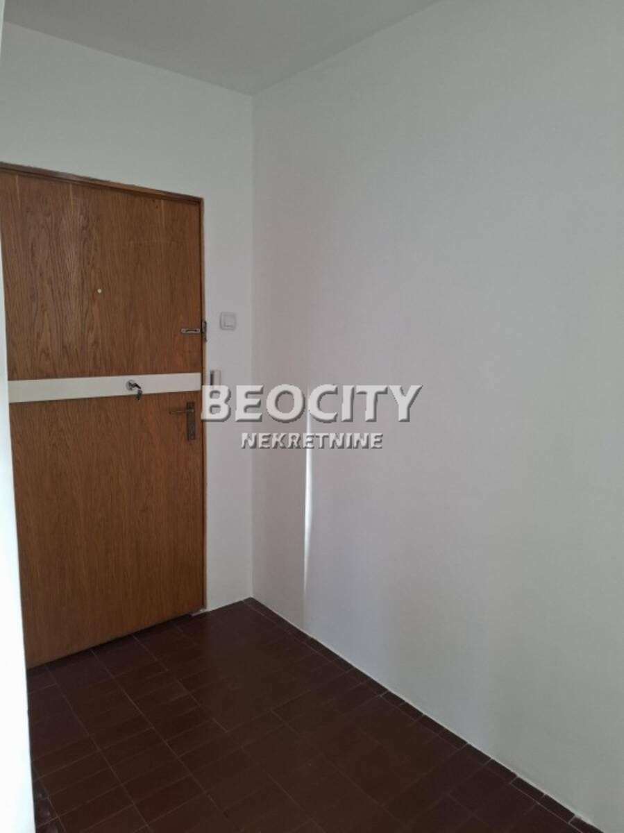 Cetvorosoban stan, Beograd - Zemun (kej) | Izdavanje · 103m² · 1€