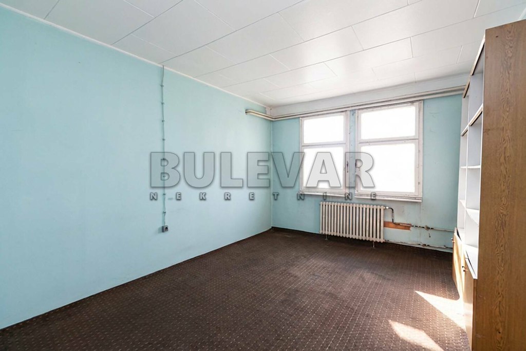 Poslovni prostor / Lokal, Niš - Novo selo | Izdavanje · 837m² · 2.511€