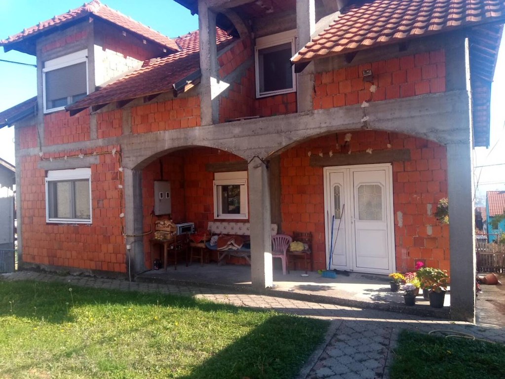 Kuća, Valjevo - Brdjani | Prodaja · 462m² · 116.000€
