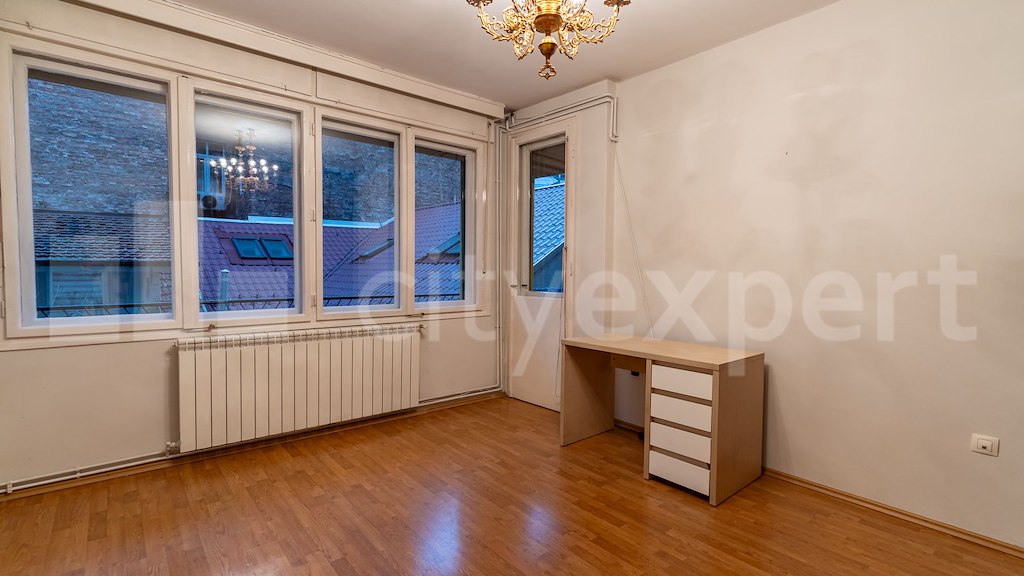Stan za izdavanje BEZ PROVIZIJE: Dvosoban, 68m², Deligradska, Savski venac - 650€