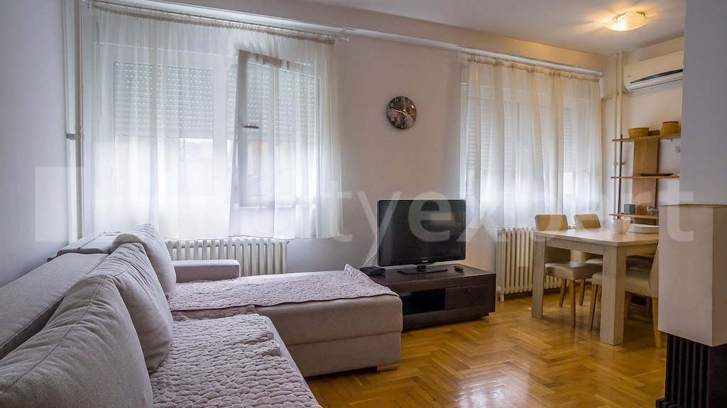 Stan za izdavanje BEZ PROVIZIJE: Garsonjera, 30m², Vladetina, Palilula - 500€