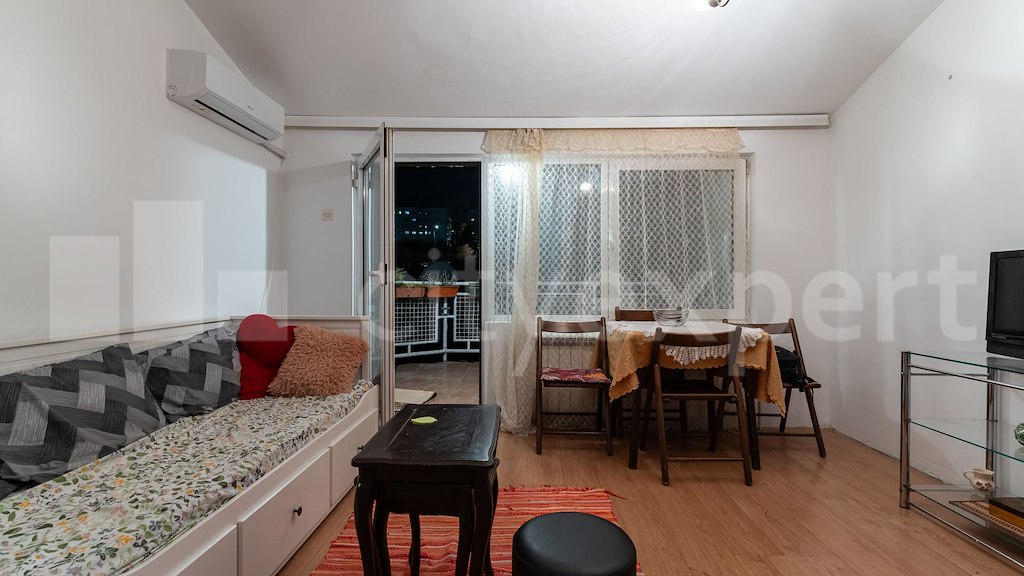 Stan za izdavanje BEZ PROVIZIJE: Dvosoban, 43m², Rableova, Zvezdara - 360€