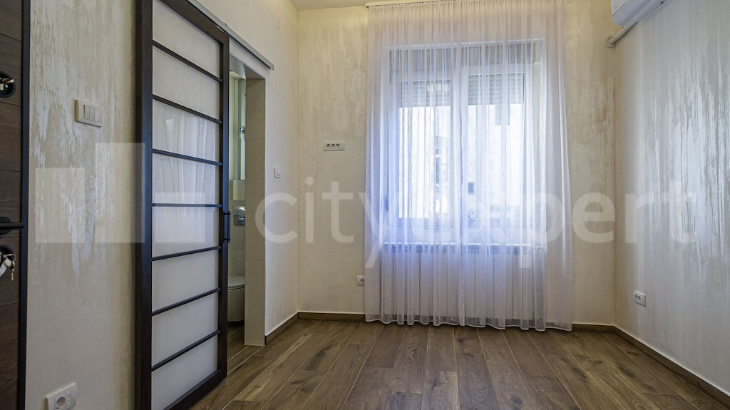 Stan za izdavanje BEZ PROVIZIJE: Garsonjera, 15m², Kneza Mihaila, Stari grad - 450€