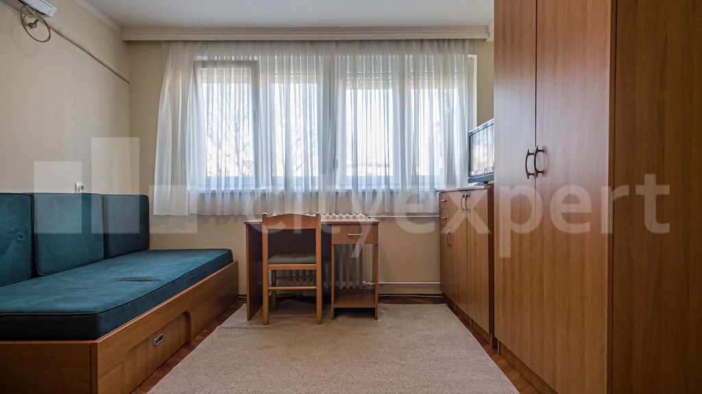 Stan Izdavanje Novi Sad Bez skrivenih troškova - 30m², Bulevar oslobođenja, Novi Sad - 250€