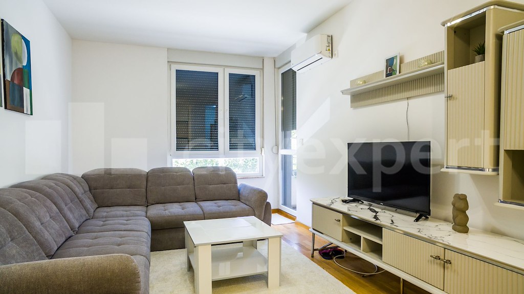 Stan Izdavanje Novi Sad Bez skrivenih troškova - 44m², Rumenačka, Novi Sad - 550€