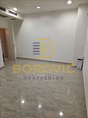 Centar-Balkanska, 20m2, odličan