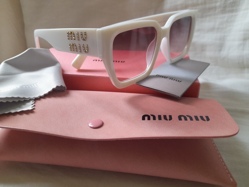 miu miu Italy PREDOBRE-hit
