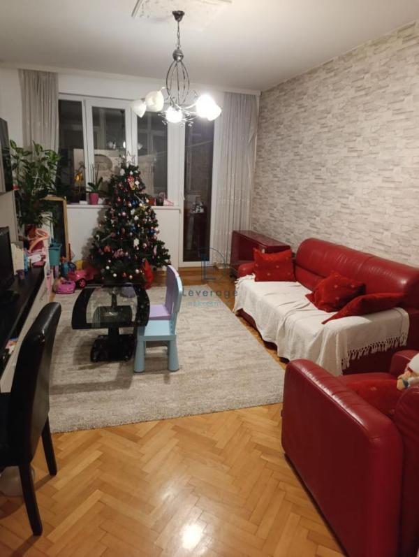 Trosoban stan na prodaju, 80m2, 160.000€