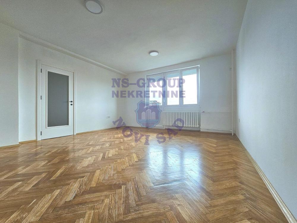 Trosoban stan na prodaju, 64m2, 170.980€