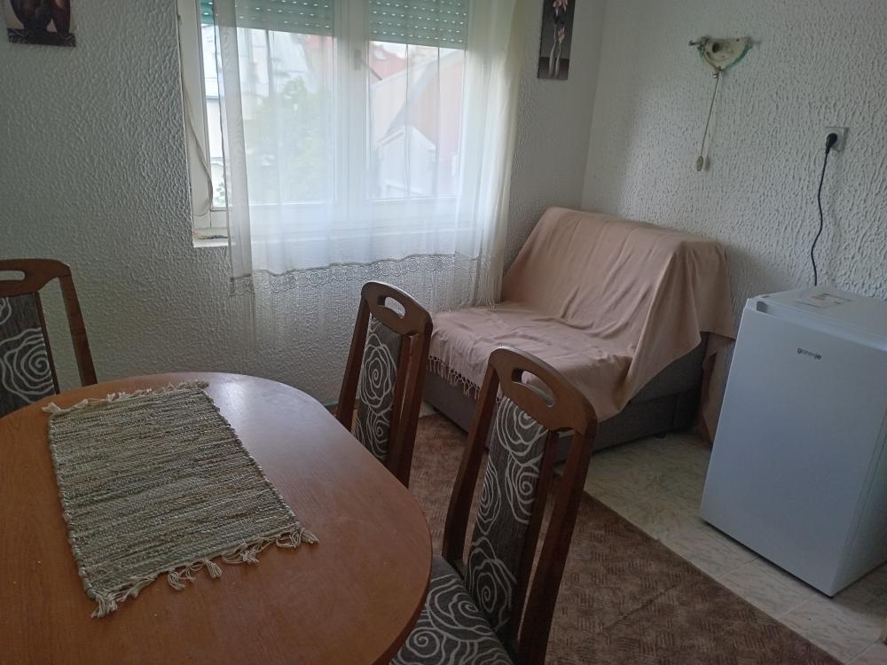 Velikotrnavska , Jednosoban stan za izdavanje, 30m2, 200€