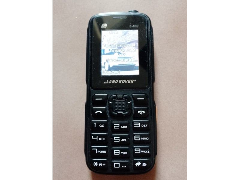 Mobilni telefon `LAND ROVER` S-009 za 3 SIM
