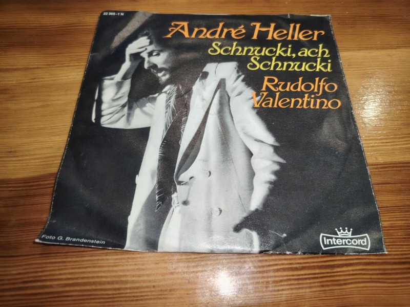 Andre Heller - Schnucki, Ach Schnucki / Rudolfo Valenti