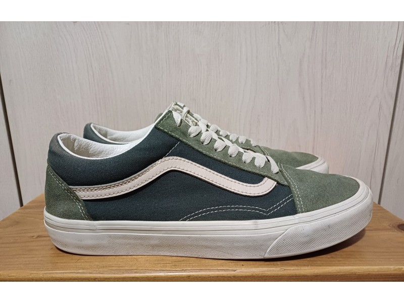 VANS patike broj 42 EXTRA