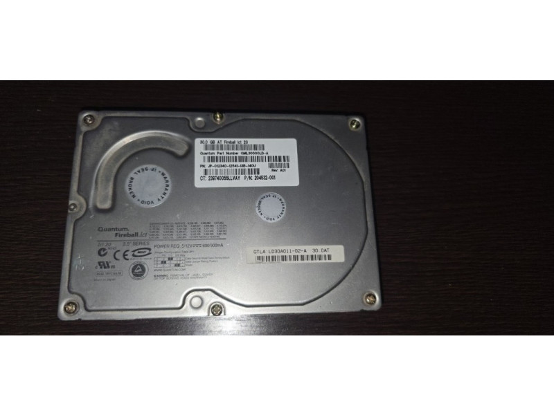 Hard Disk 30 GB ispravan kolekcionarski primerak