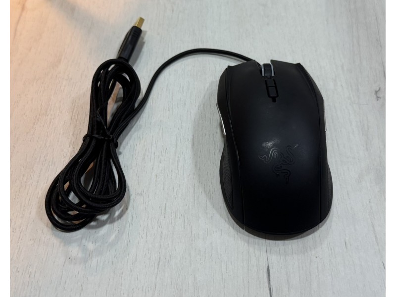 Razer Taipan gejmerski miš