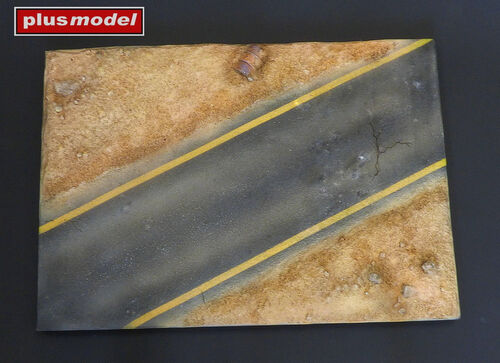 NEW! Plus Model 622 Display base - Road in the Desert