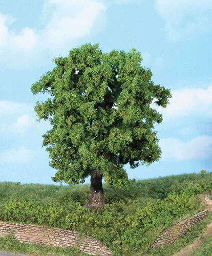 Heki 1944 Chestnut Tree 18 cm (1 piece)