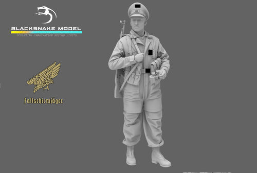 BlackSnake Model FSJ-08-16 German WWII Fallschirmjaeger Officer Scouting the Battlefield (1 Figure / Soldier No.8)
