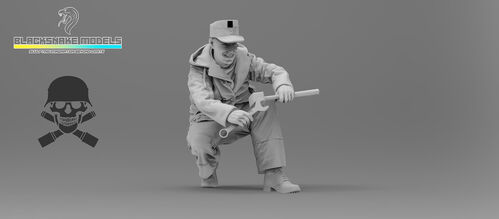 NEW! BlackSnake Model TIGER-CREW-02-16 German WWII Waffen SS Totenkopf Division - Tank Crew Soldier No.2 (1 Figure)